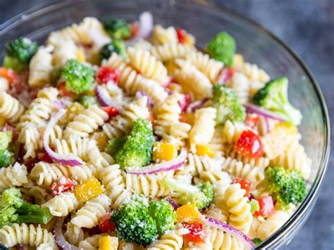 Pasta Salad With Mayo Creamy Macaroni Salad What S In The Pan