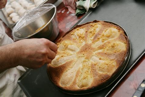 La Recette De Tarte D Automne De Cyril Lignac Aux Poires