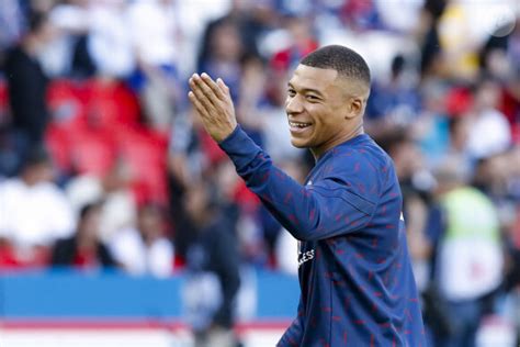 Photo Info du 15 février 2024 Kylian Mbappé a annoncé au PSG son