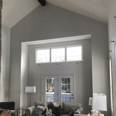 Benjamin Moore Silver Satin OC 26 Paint Color Review