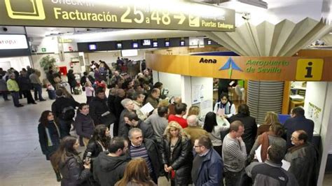 Absueltos los controladores aéreos y el gestor de la navegación Enaire