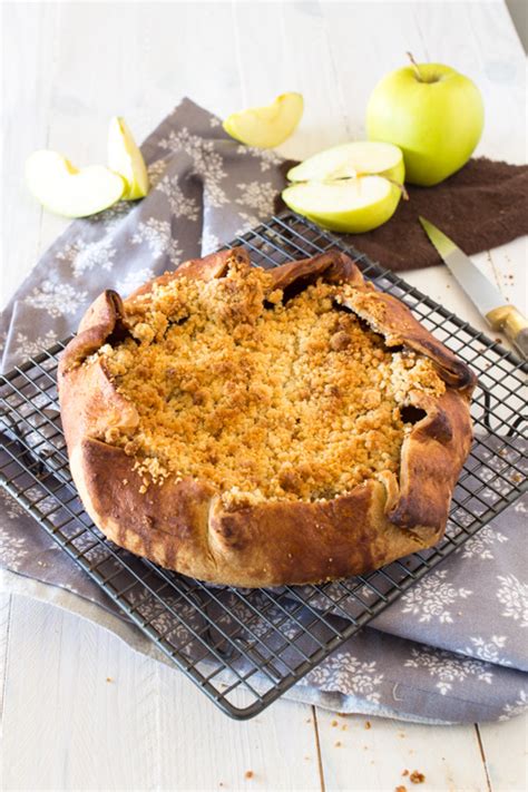 Tarte Rustique aux Pommes façon Crumble La Raffinerie Culinaire