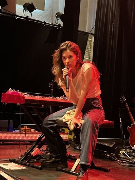 Gracie Abrams Minor Gracie Music Abrams Clairo I Miss You Im