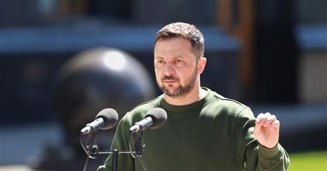 Alarmujące słowa Zełenskiego Rosja szykuje się do ataku Dziennik pl