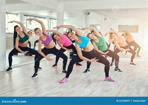 Classe De Gin Stica Aer Bica Em Um Gym Imagem De Stock Imagem De