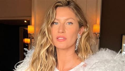 Gisele Bündchen encanta ao abrir registros de férias no Nordeste do