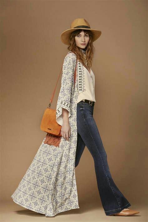 Pin By Pam VazPer On Primavera Pampas In 2024 Hippie Chic Outfits