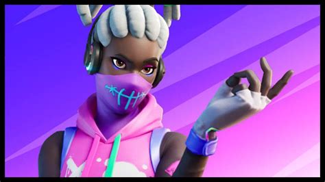 Fortnite Komplex Skin Set In The Item Shop Playing With