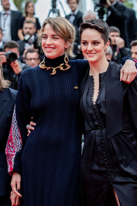 Photo Ad Le Haenel No Mie Merlant Descente Des Marches Du Film