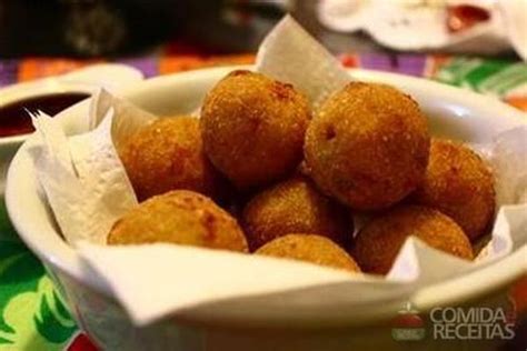 Receita De Bolinho De Macaxeira Recheado Bacalhau Comida E Receitas