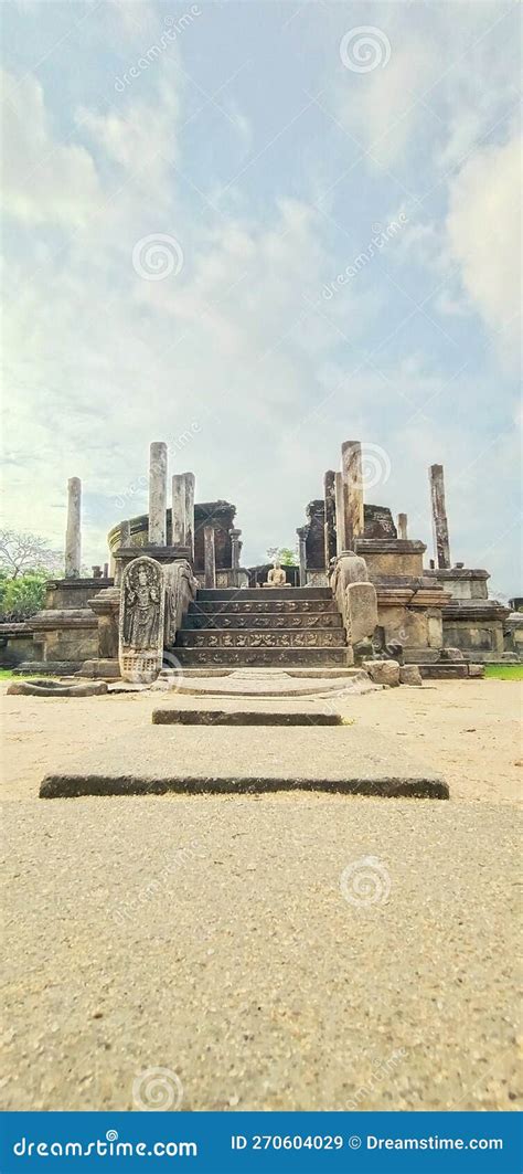 Polonnaruwa Stupa House Or Vatadage Stock Image Image Of Ruins