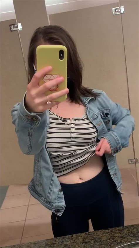 Wanna Meet Me In The Bathroom OC Scrolller