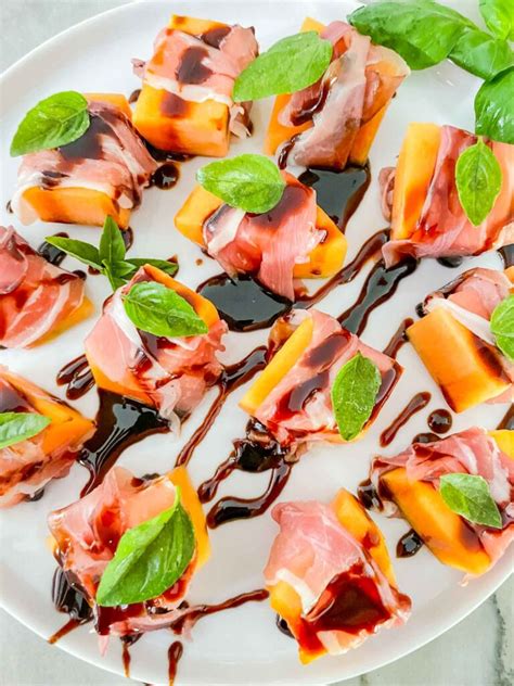 Prosciutto With Melon And Balsamic Glaze Prosciutto E Melone Three