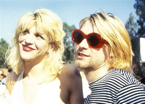 Sangue Kurt Cobain um tampão e Nick Cave a ver a história do