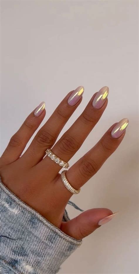 45 Glazed Donut Nails To Try Yourself Chrome Hailey Bieber Nails In