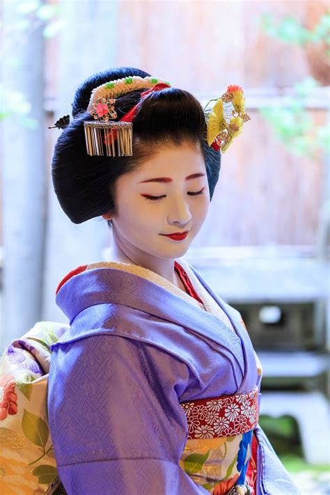 祝三年連続 売花奨励賞一等賞祇園甲部紗月さん 花景色K W C PhotoBlog 芸妓 舞妓 芸妓 舞妓