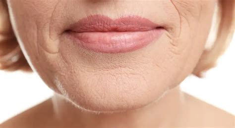 Lippen schminken ab 60 Das können Sie tun damit der Lippenstift nicht