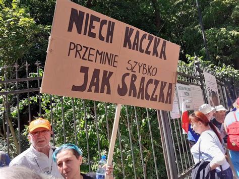 Marsz 4 czerwca w Warszawie tłumy na ulicach stolicy ESKA pl