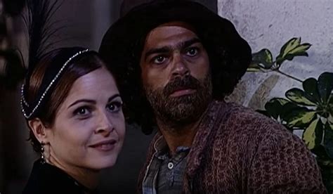 O Cravo e a Rosa Petruchio arranca máscara de Marcela