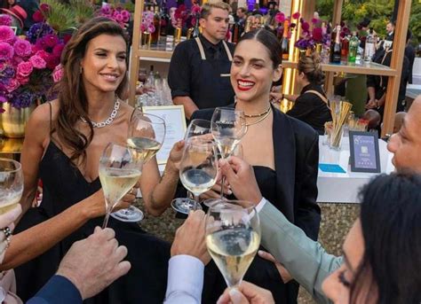 Elisabetta Canalis Miriam Leone Dago Fotogallery