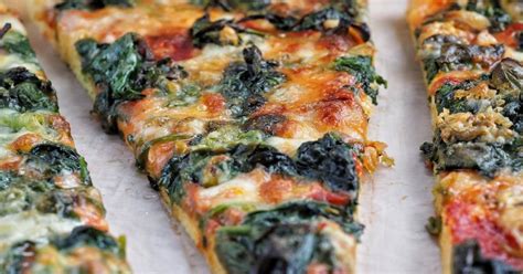 Przepis Na Pizza Ze Szpinakiem I Gorgonzol Autorstwa Lacosina Pl