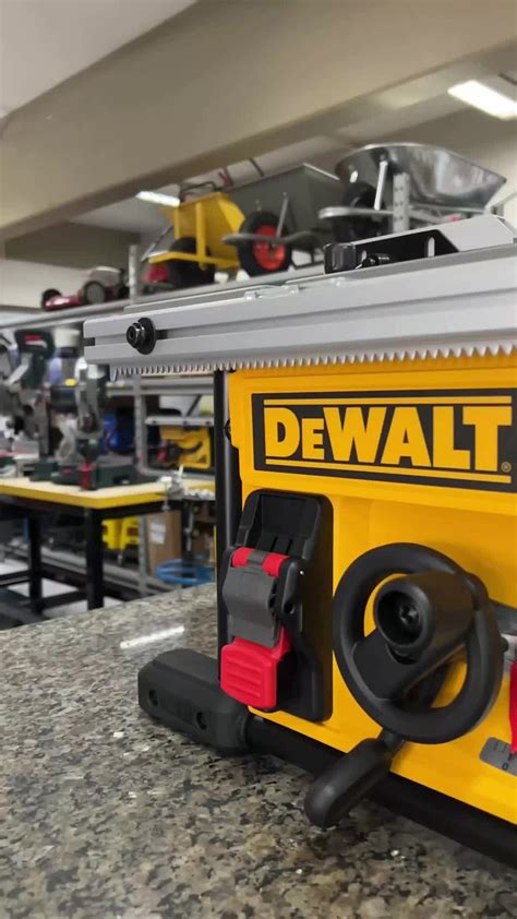 Serra Circular De Bancada Dewalt Dwe7492 B2 250mm 2000w 220v