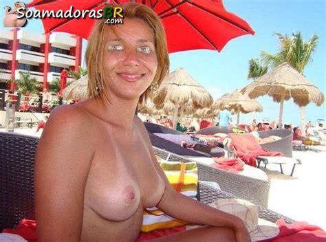 Fotos Na Namorada Gostosa Fazendo Topless Na Praia So Amadoras BR