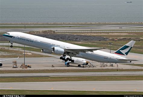 B HNK Boeing 777 367 Cathay Pacific Airways Bae146a JetPhotos