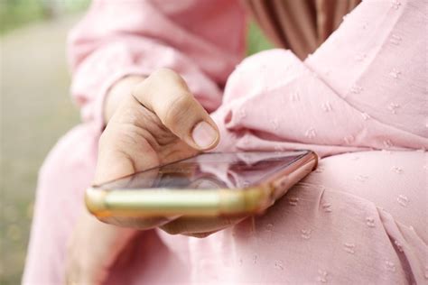 Premium Photo Close Up Of Women Hand Holding Smart Phone