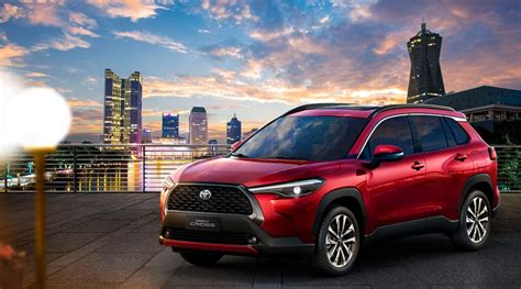 Nội thất Toyota Corolla Cross 2023 Hình ảnh giá niêm yết và ưu đãi