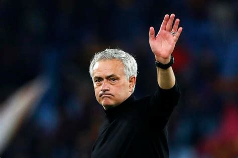 Clamoroso Josè Mourinho esonerato i tifosi della Roma sotto shock