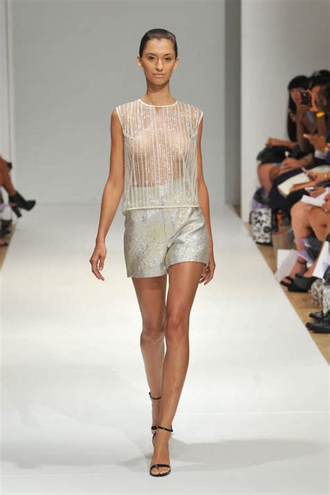 Nakedest Looks From Ny Fashion Week You Should Not Wear Without Bra