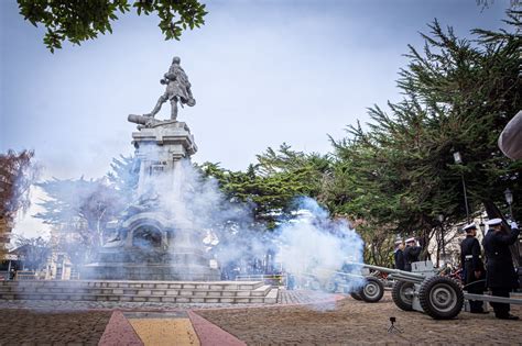 TERCERA ZONA NAVAL REALIZA DESFILE EN CONMEMORACIÓN DEL COMBATE NAVAL