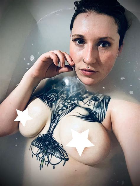 No Better Place Than The Bath For A Nude Selfie What Do You Think