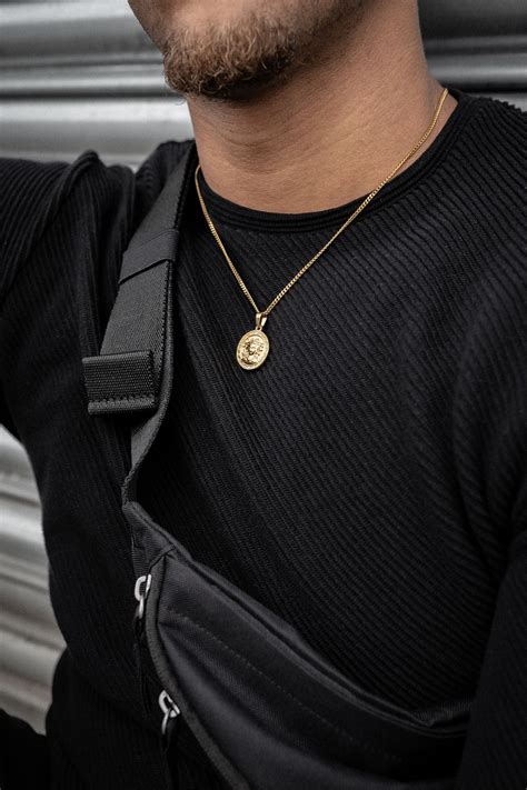 Mens Necklace Lengths Guide How To Wear A Necklace For Men With