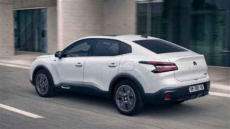 Citroën C4 X Plus de coffre pour le crossover coupé