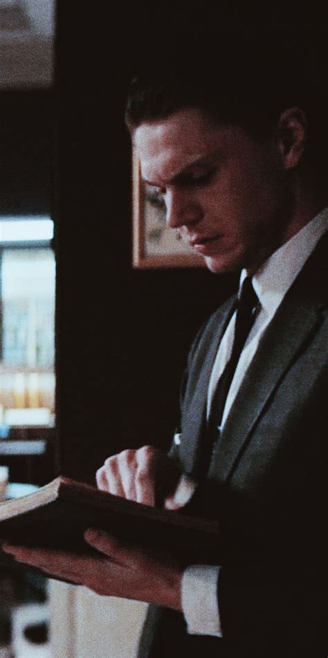 Warren Lipka Aesthetic Wallpapers Evan Peters Evan Peters Evan