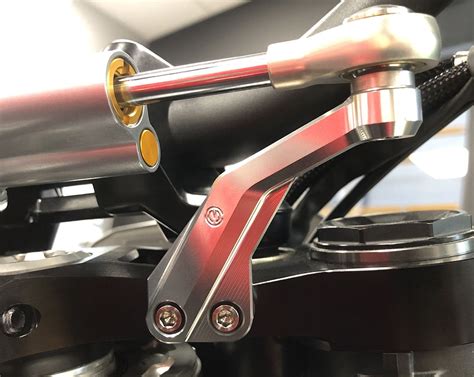 Kit Completo Ammortizzatore Di Sterzo Lineare Ohlins Con Attacchi