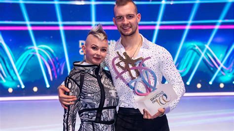 Eric Stehfest Nackt Im Schnee F R Den Guten Zweck Gala De