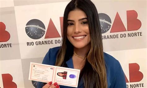 Advogada e cliente são mortos a tiros após deixarem delegacia Estado