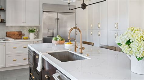 How To Shine Marble Countertops