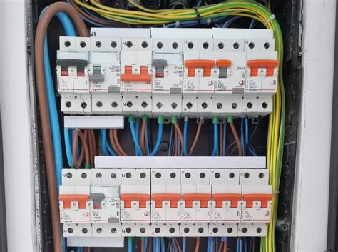 Memoria Porra Llorar Cuadro Electrico Con Varios Diferenciales Piel