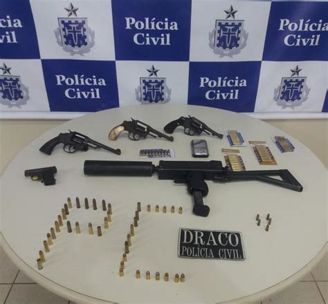 FORÇA E HONRA Polícia Civil prende dupla e apreende submetralhadora
