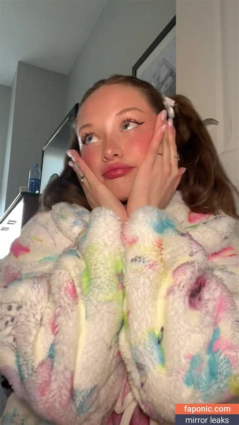 Zoe Colletti Aka Zoecolletti Nude Leaks Photo Faponic