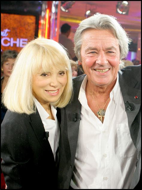 Photo Archives Alain Delon Et Mireille Darc Sur Le Plateau De L
