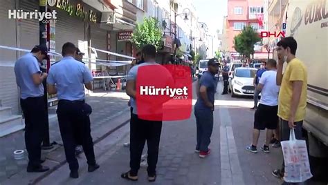 Zeytinburnu nda çökme riski nedeniyle bir bina boşaltıldı Dailymotion