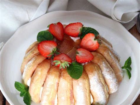 Recette V G Facile De Charlotte Aux Fraises Les Recettes