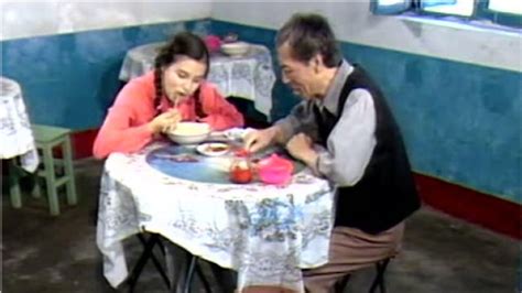 速看女人不是月亮第3集扣儿一个人进城偶遇田牛结婚 高清1080P在线观看平台 腾讯视频