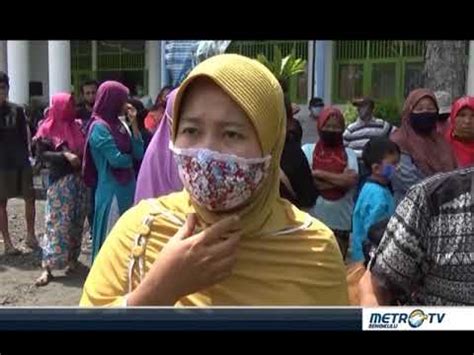 Gas 3 KG Langka Warga Antre Berdesakan Abaikan Protokol Kesehatan