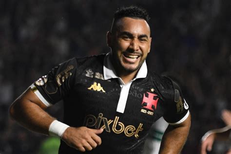 Payet faz gol de falta no fim e Vasco derrota o América MG